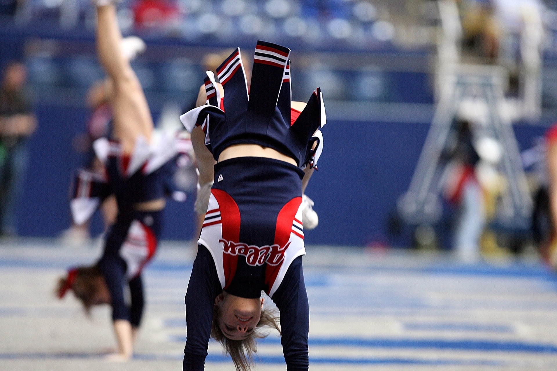 How Chiropractic Benefits Cheerleaders – Integra Healthcare